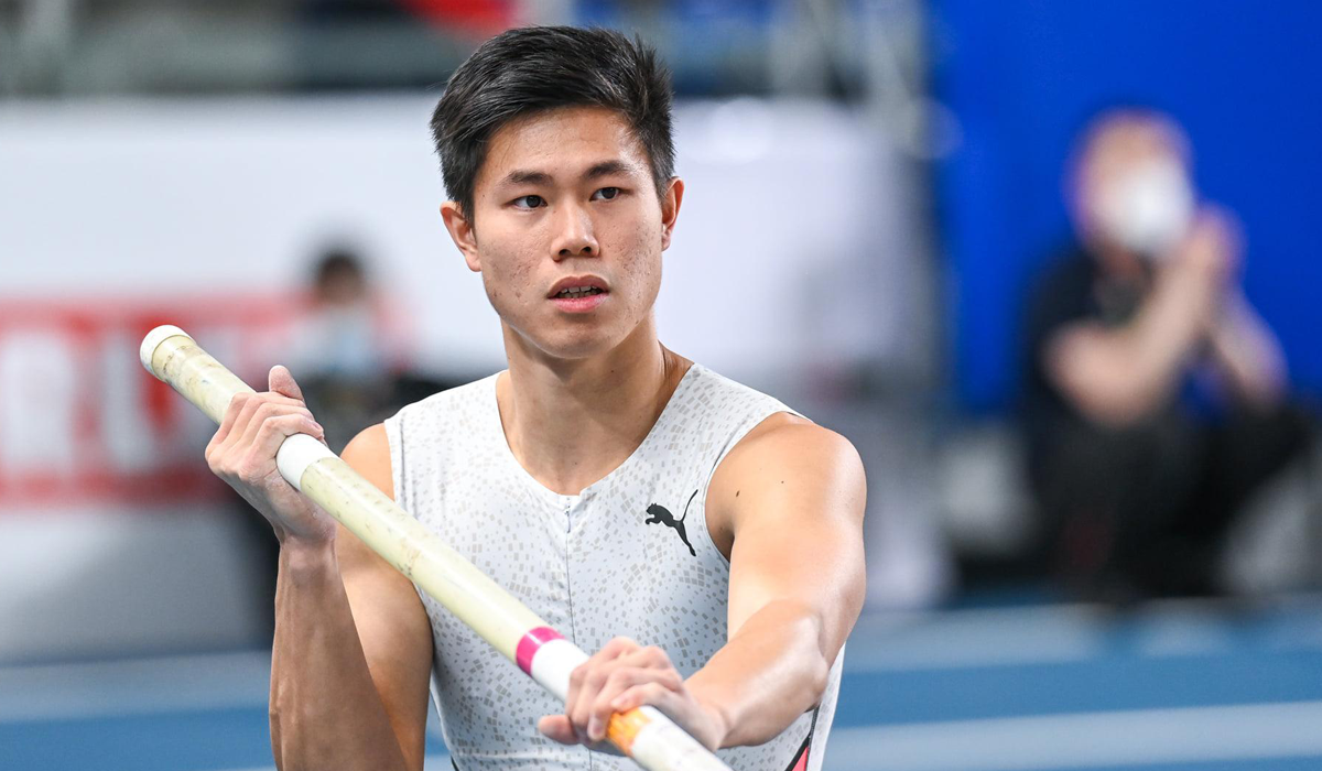 EJ Obiena Bags Gold Medal in Perche En Or in France