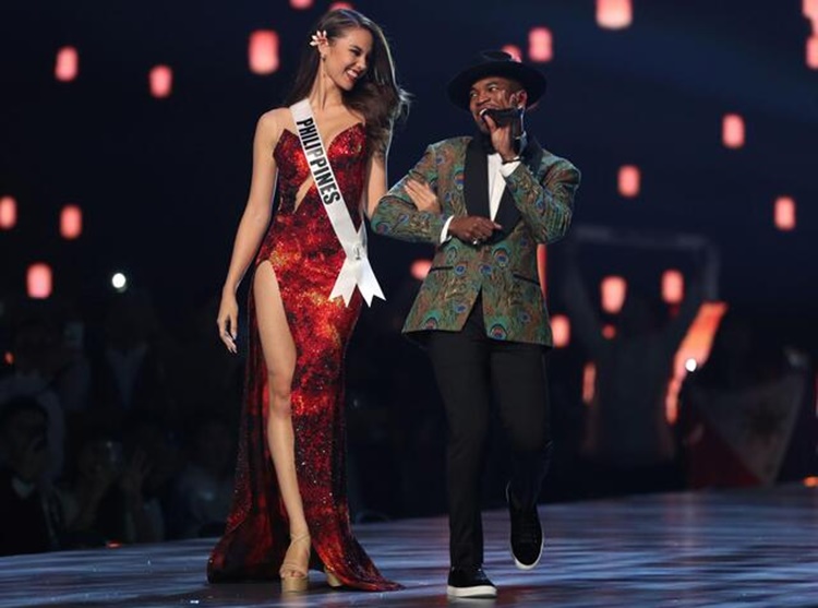 Catriona Gray Lava Walk During Ne-Yo Concert Trends Online