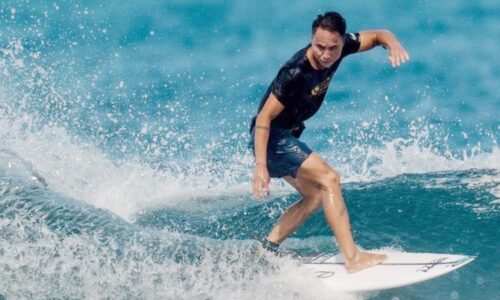 Philmar Alipayo: Lilo, Koa & Kanoa's Surfing Lessons W/ Their Dad (Video)