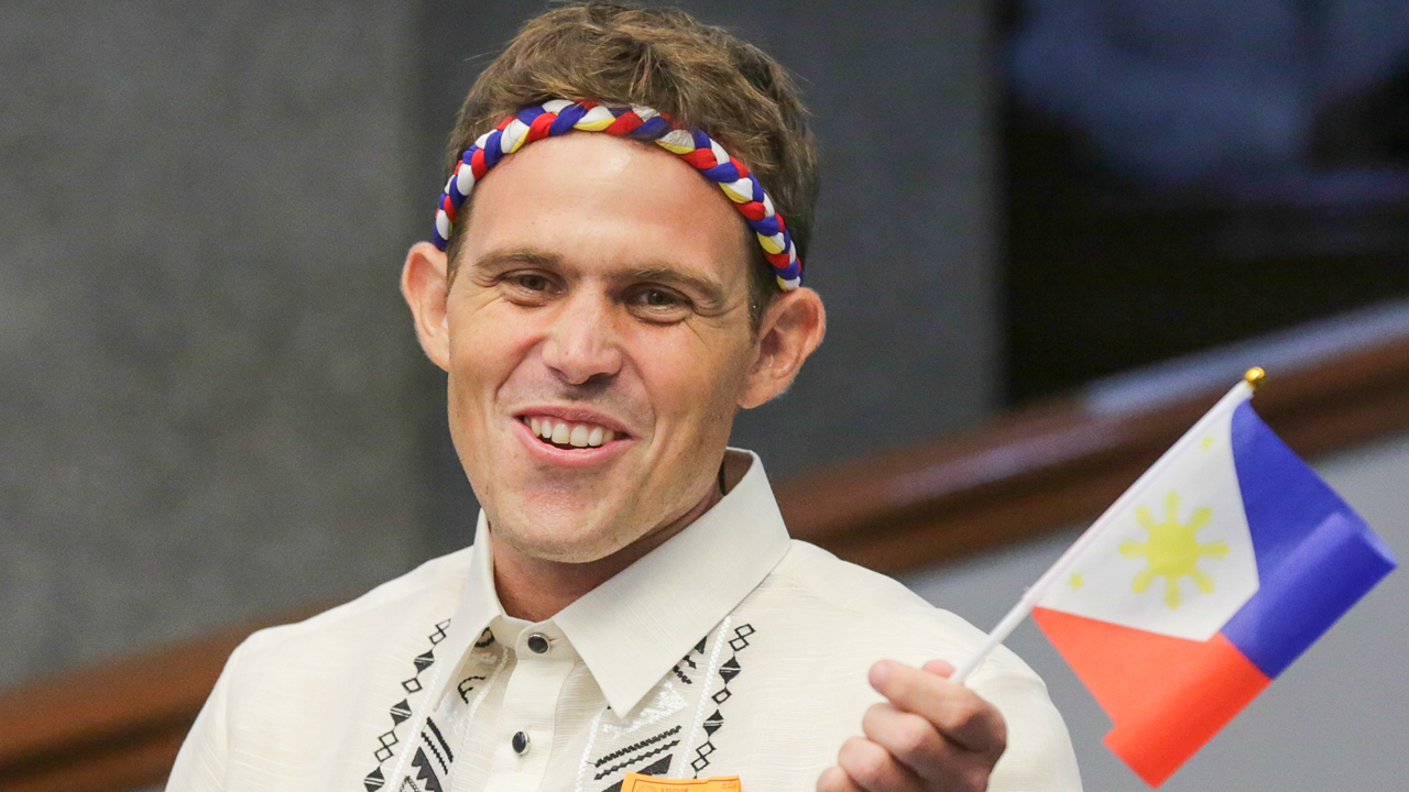 Canadian Vlogger Kyle Douglas Jennermann is Now an Official Filipino