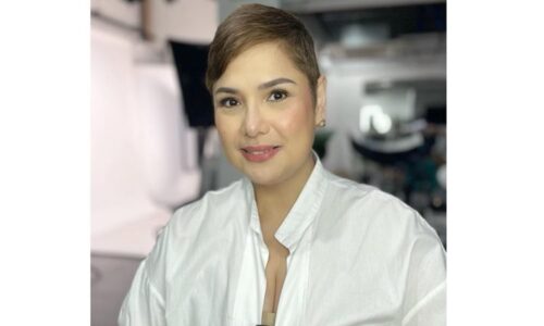 Snooky Serna Gives Nora Aunor A Rare Photo As Birthday Gift