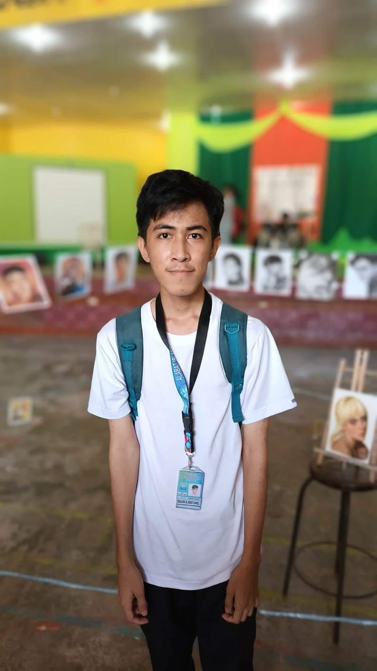 Grade 12 Student Excels in Art Exhibit After Showcasing his Artworks