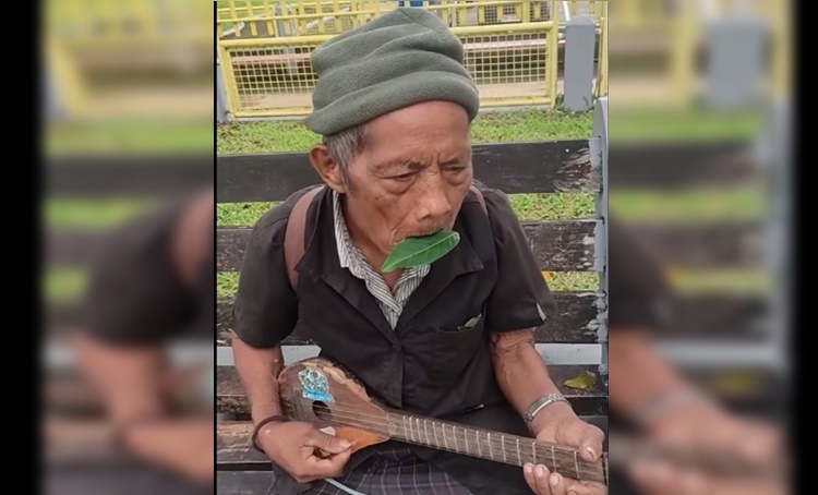 84-Year-Old Man Impresses Netizens w/ His Musical Talent| PhilNews
