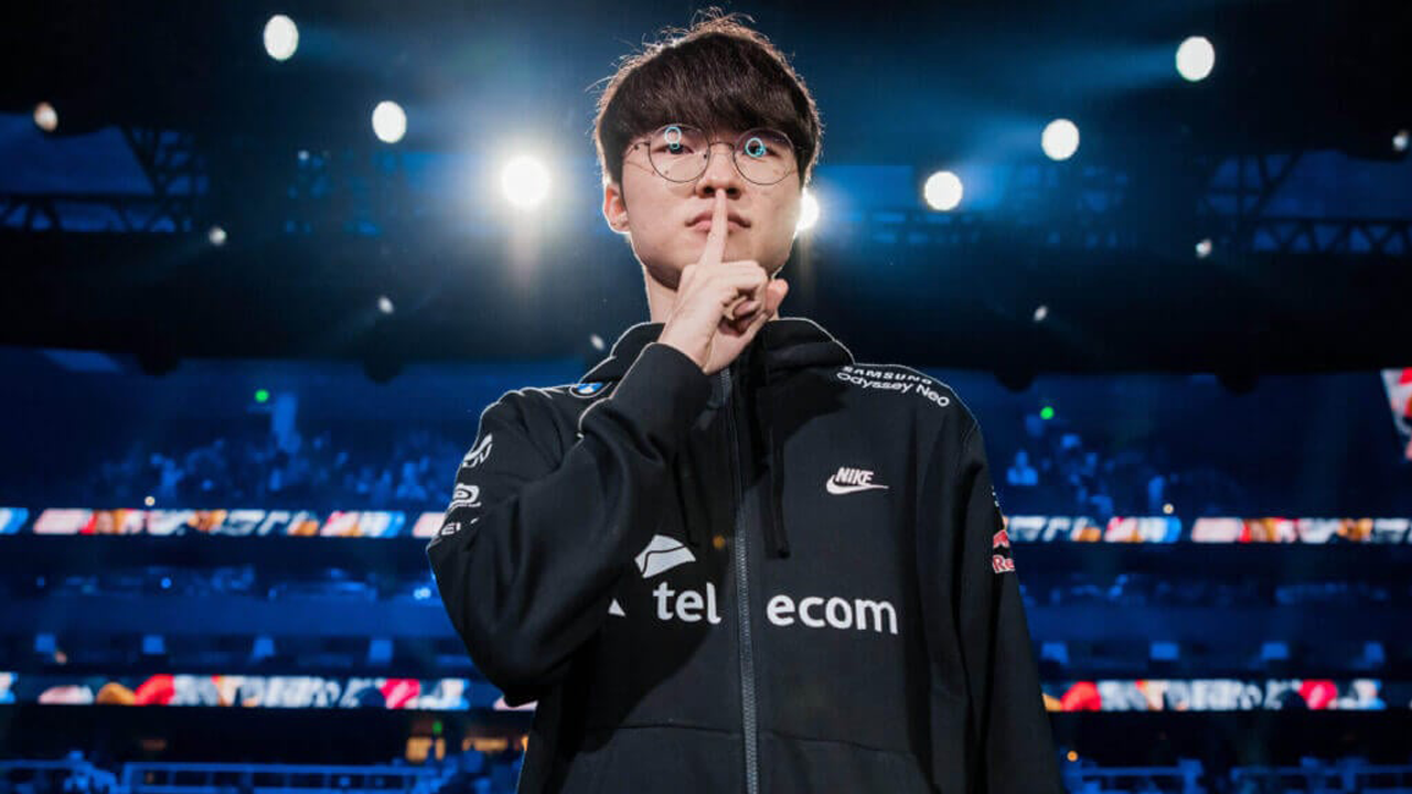 LoL's "GOAT" Faker Wins Player of the Year in 2023 Esports Award