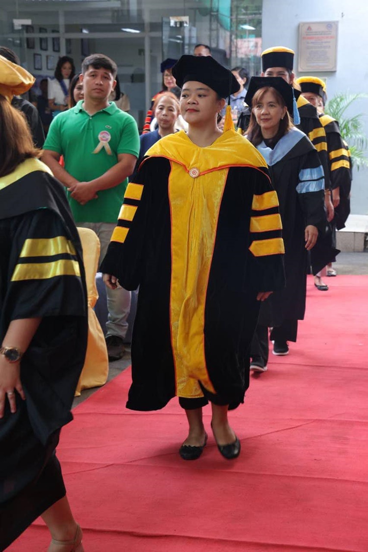 19 Female Inmates Graduate from College in Quezon City| PhilNews
