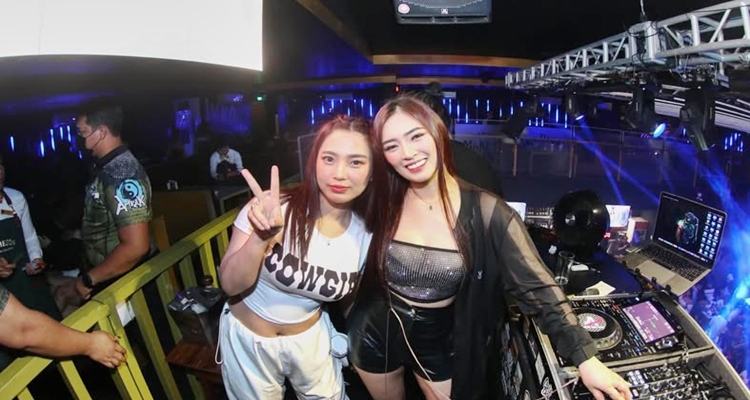 DJ Jellie Aw Reacts To Sister's "Magiging Kwento Ka" Warning | PhilNews