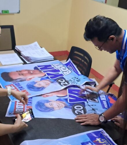 Bobby Yan Criticized For Using Rico Yan's Image In Campaign Materials | PhilNews