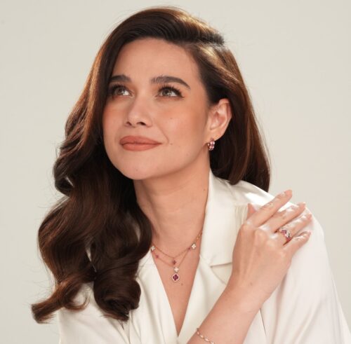 Bea Alonzo Family Airport Photo Surfaces Amid Rumored Wedding ...