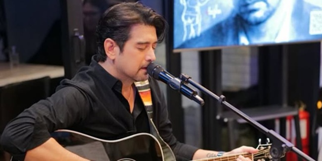 Ian Veneracion Reveals Reason Behind His Alter Ego 'Stephn' | PhilNews