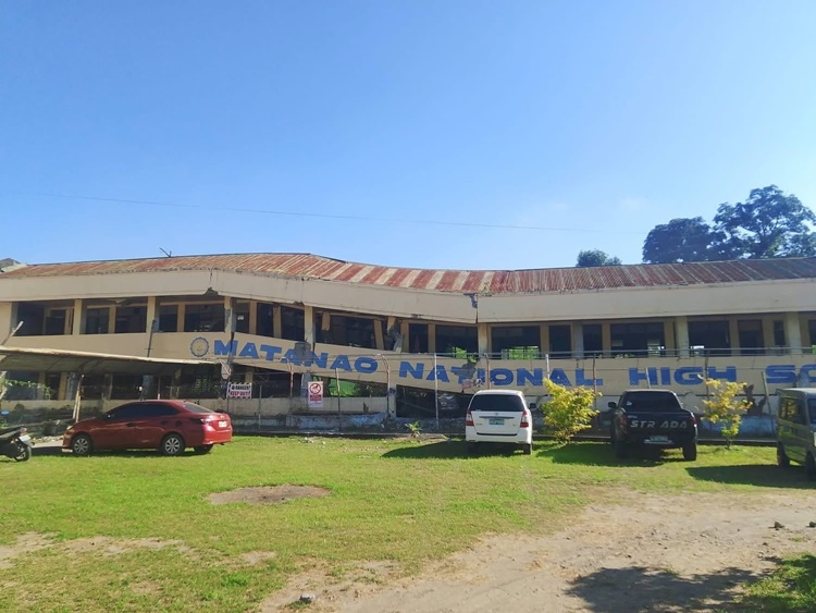 School Buildings Collapsed After Powerful Magnitude 7 Earthquake Hits ...