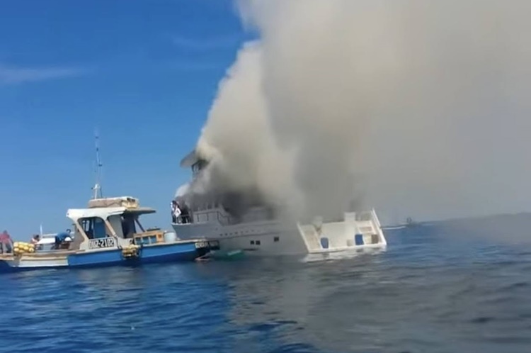 Yacht Carrying Relief Supplies to Mindanao Catches Fire | PhilNews